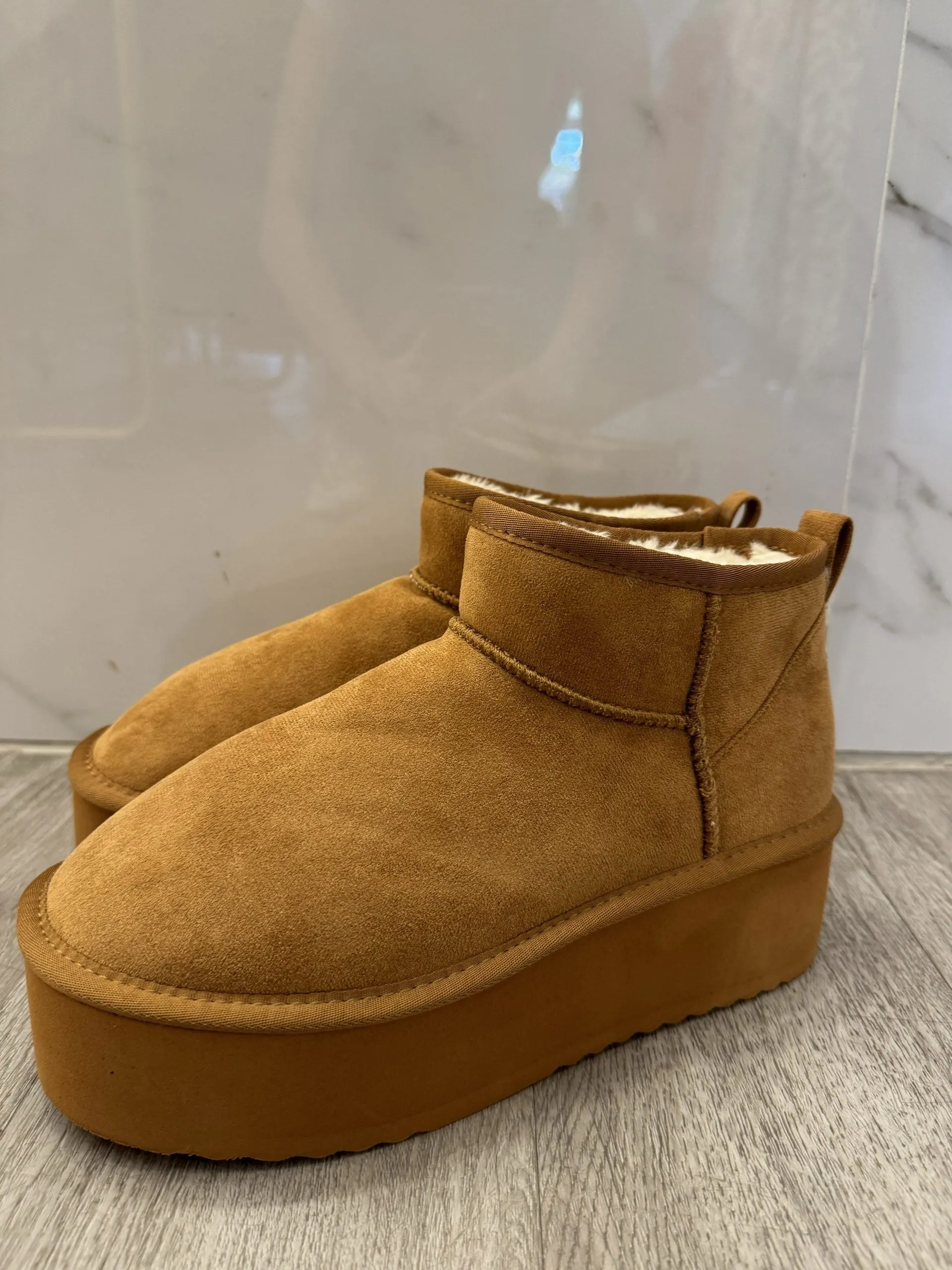 Classic Platform Fall Boot | BT17 | Parallel
