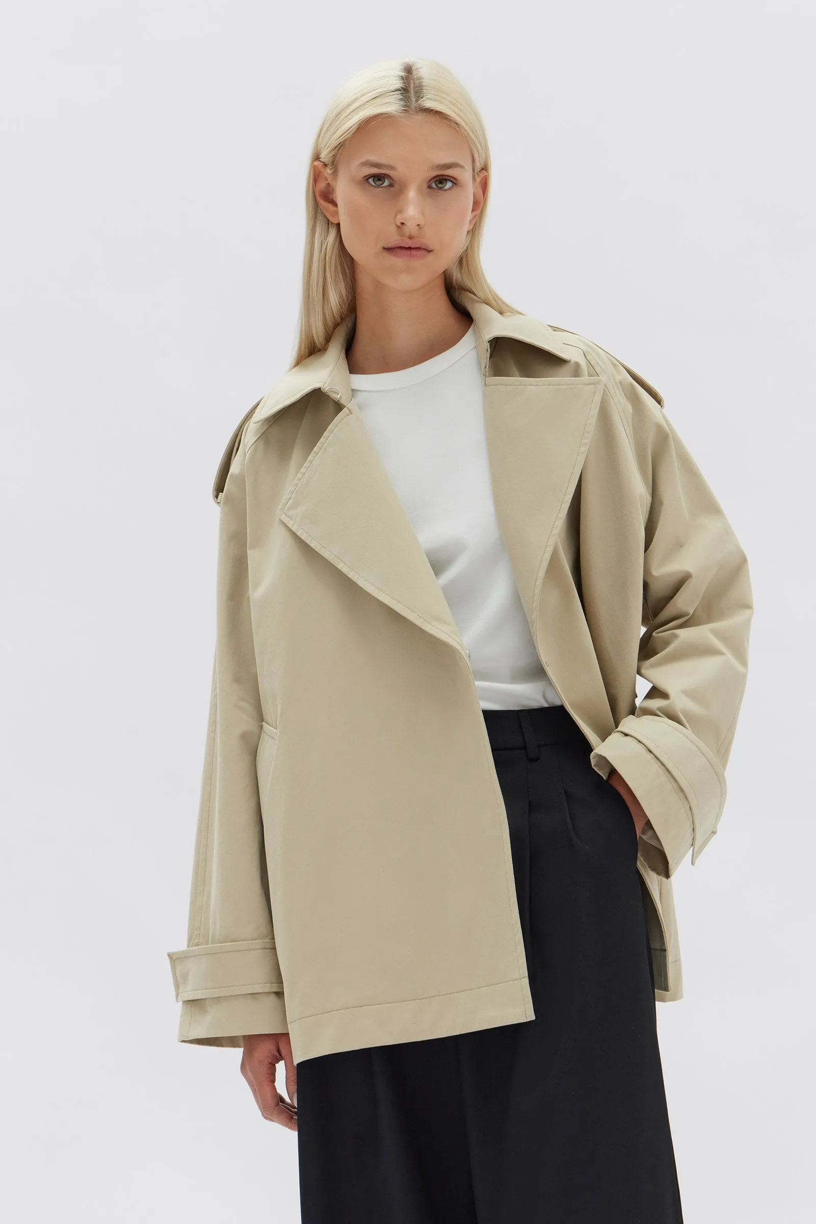 Arden Short Mac Jacket | Parallel
