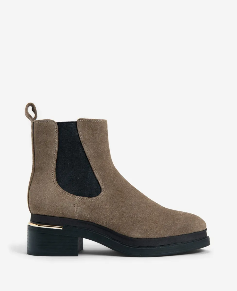 Levon Chelsea Boot | Parallel