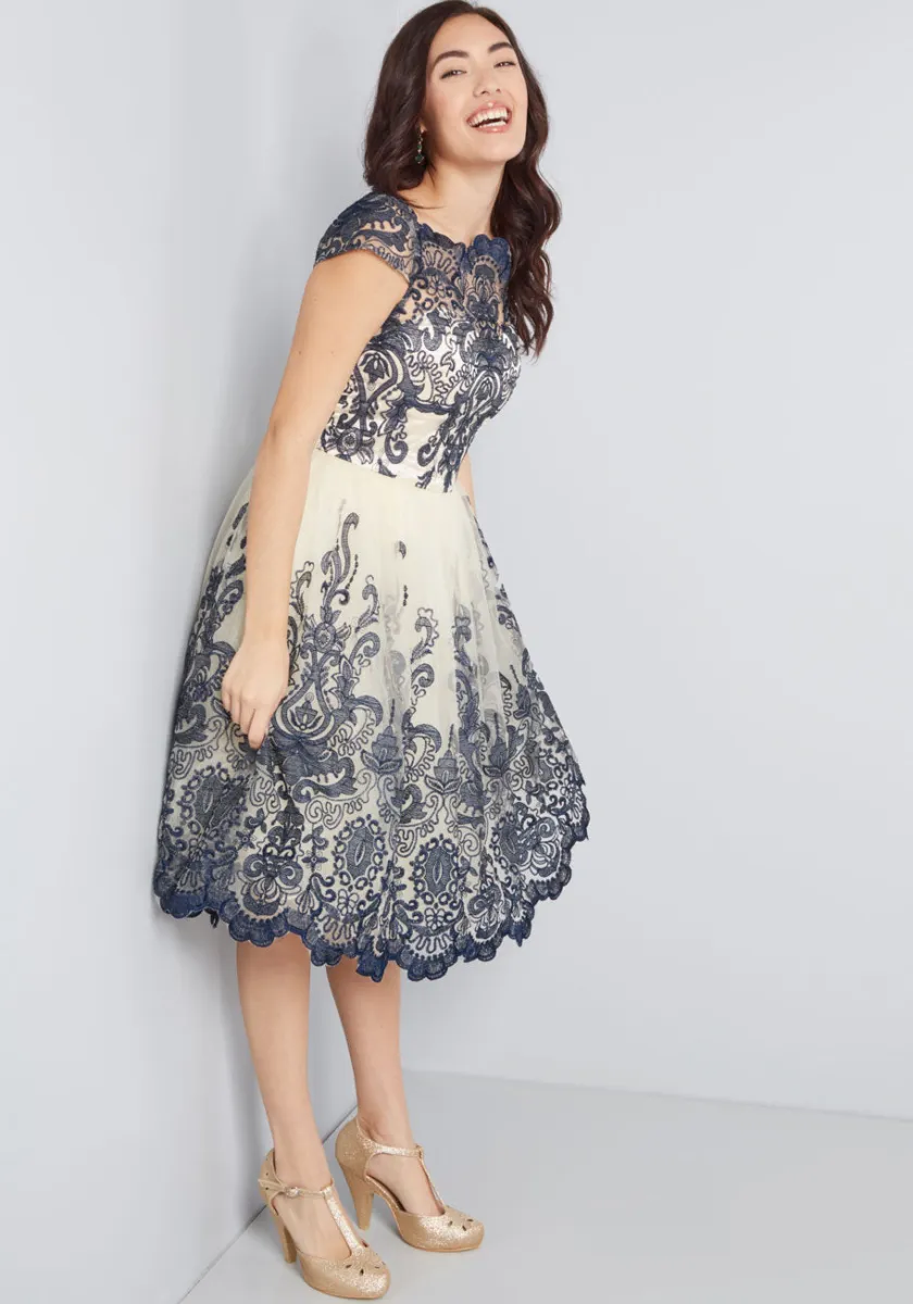 Exquisite Elegance Lace Dress | Parallel
