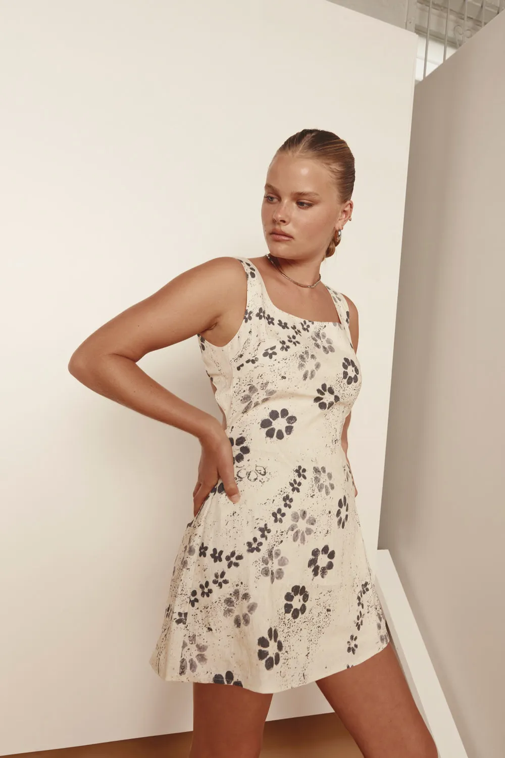 Aura Linen Mini Dress Lace | Parallel