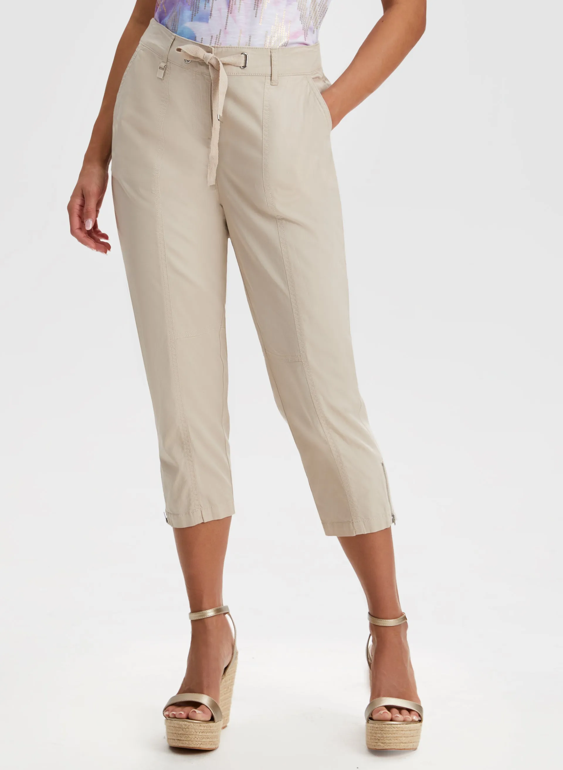 Zipper Detail Capris | Parallel