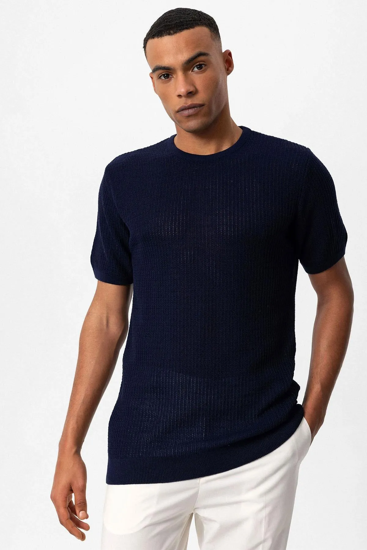 Men's Navy Blue Crew Neck Knit T-Shirt - Wessi | Parallel