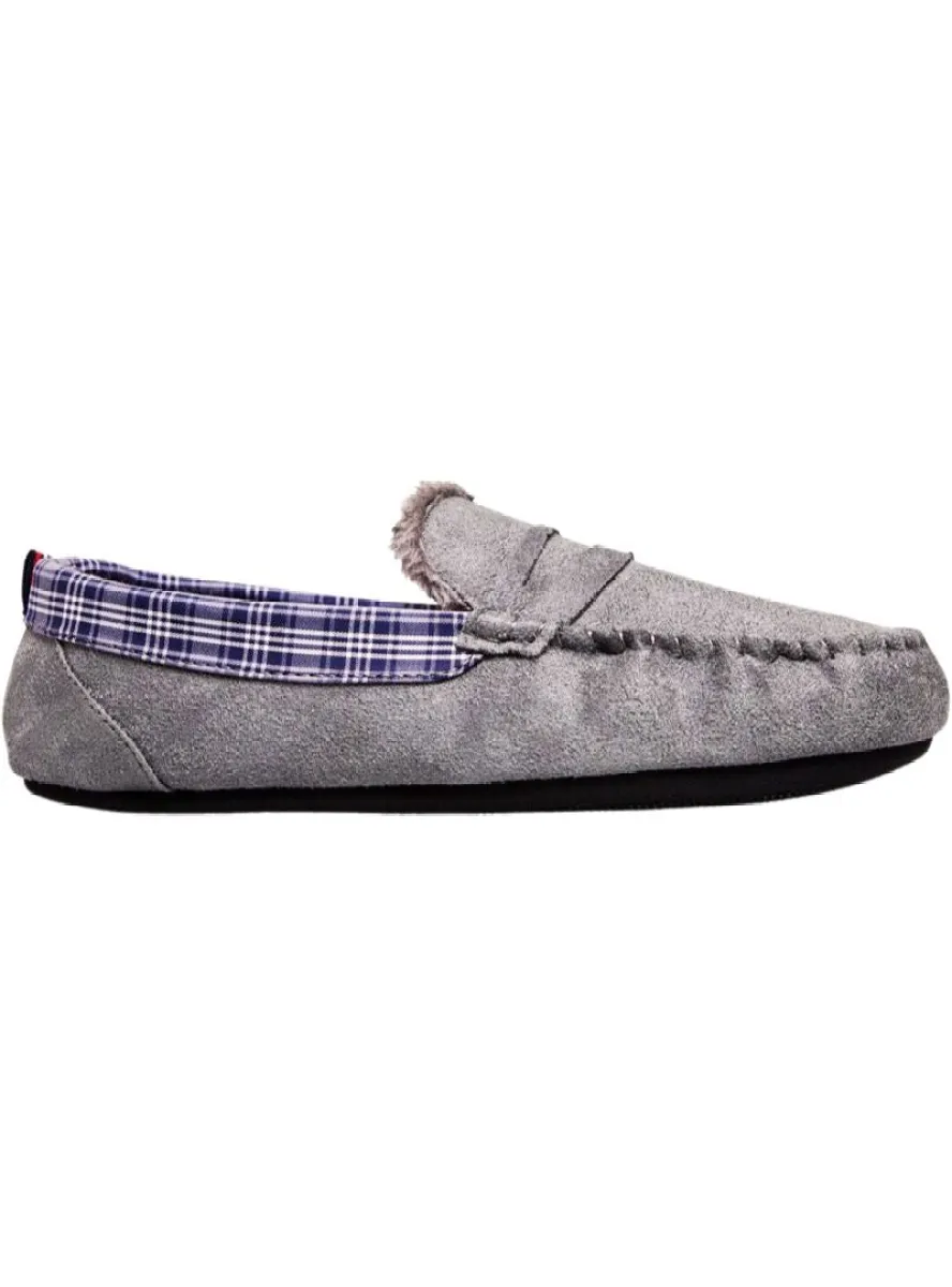 COZY INDOOR SLEEPERS | Parallel