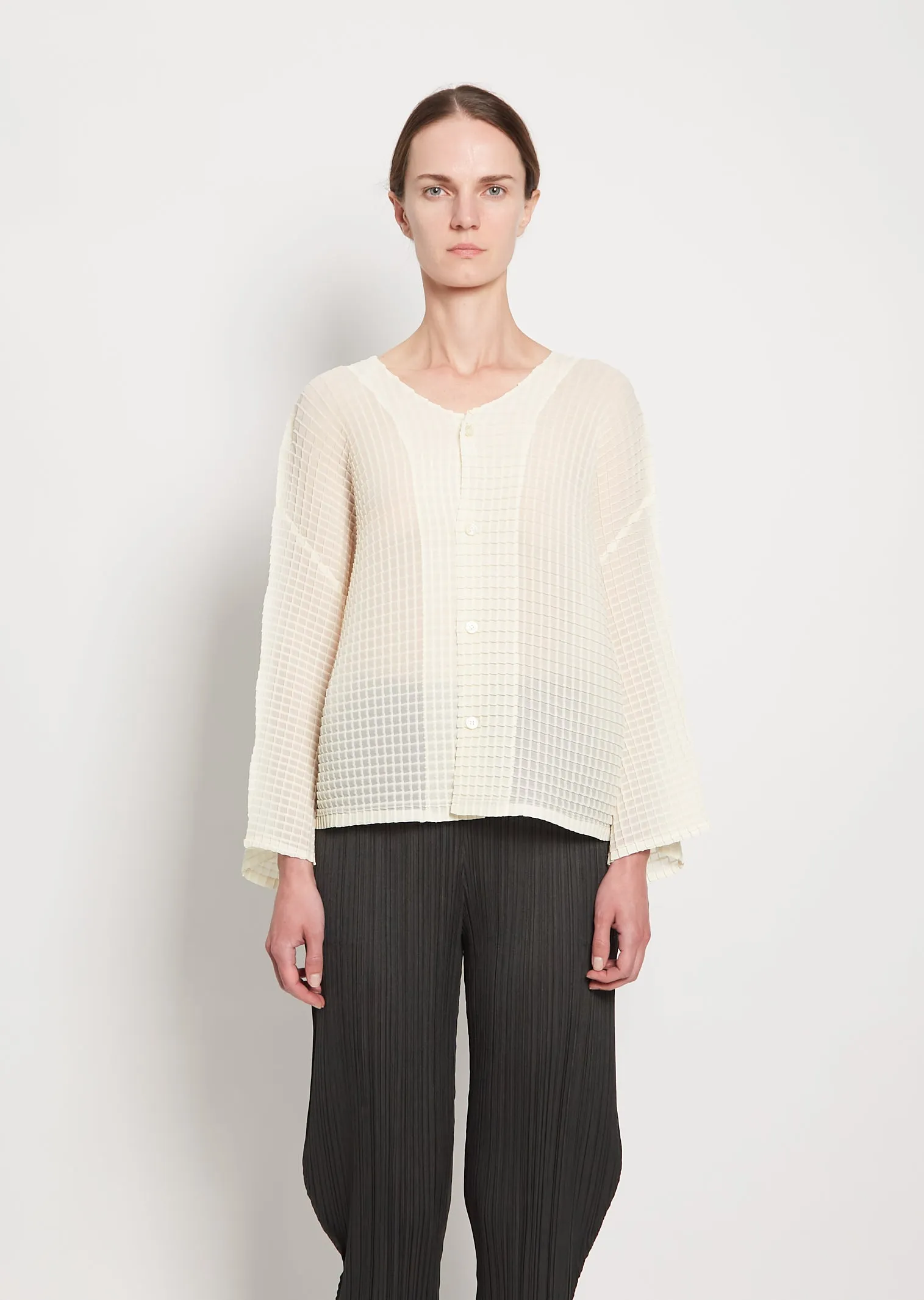 Grid Pleats Polyester Cardigan | Parallel