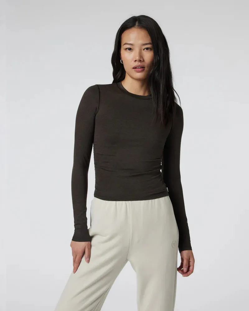 Vuori Long Sleeve Halo Ruched Tee - DARK JAVA HEATHER | Parallel