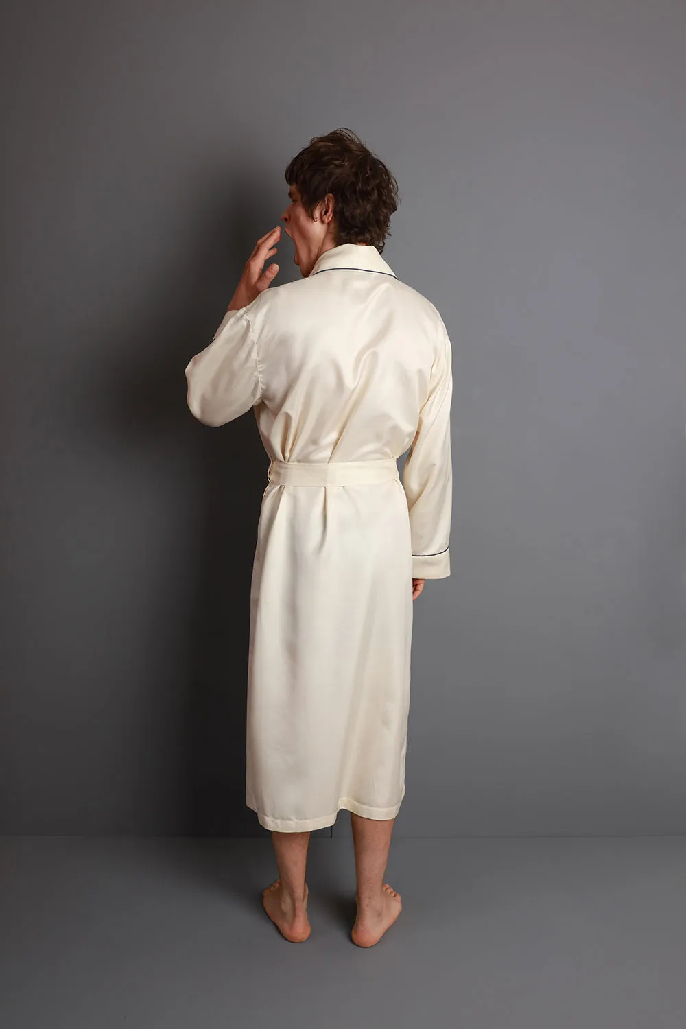Men's Mulberry Silk Robe - Natural Ivory with Navy Piping | Parallel