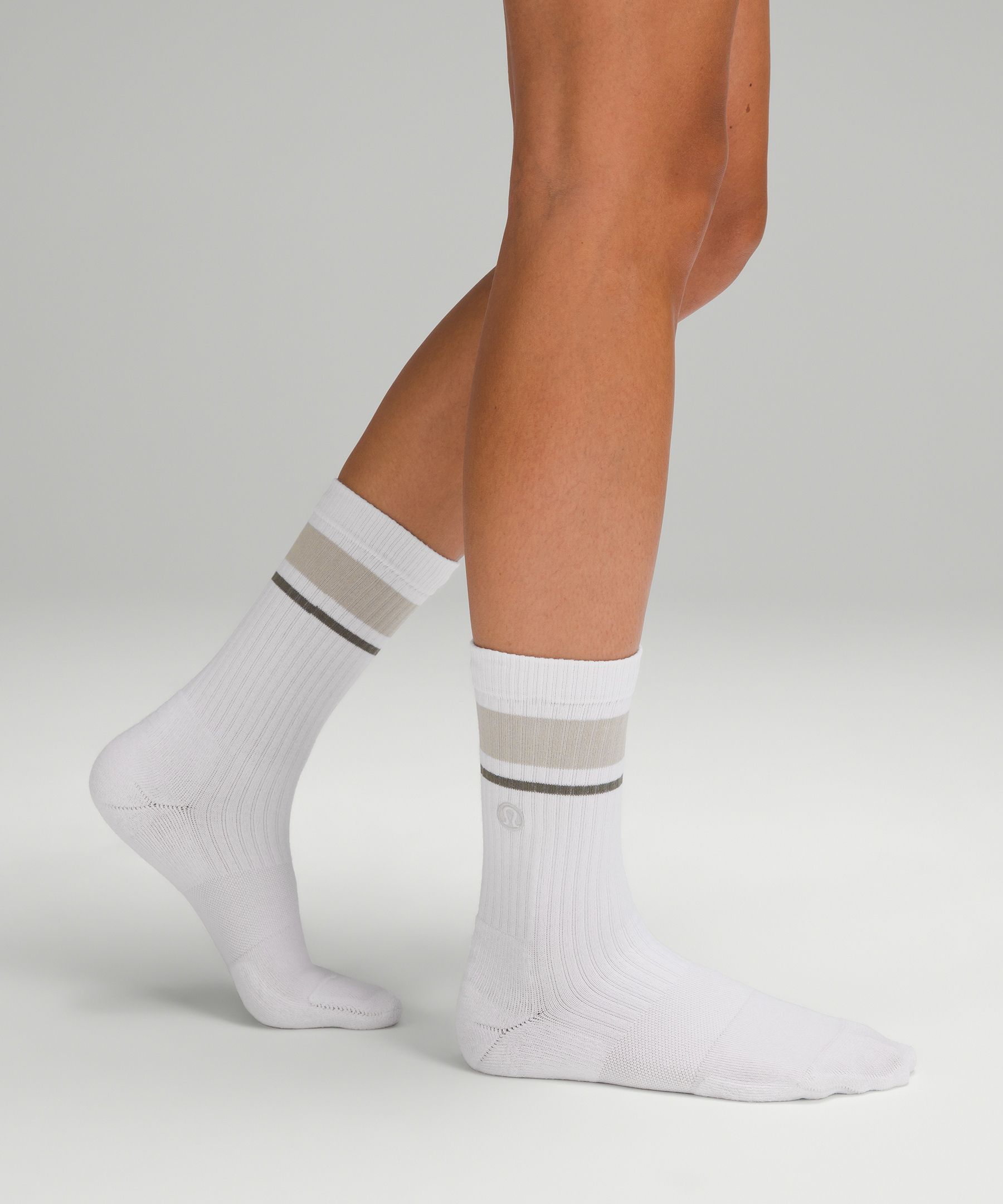 Women's Daily Stride Ribbed Comfort Crew Socks | Parallel