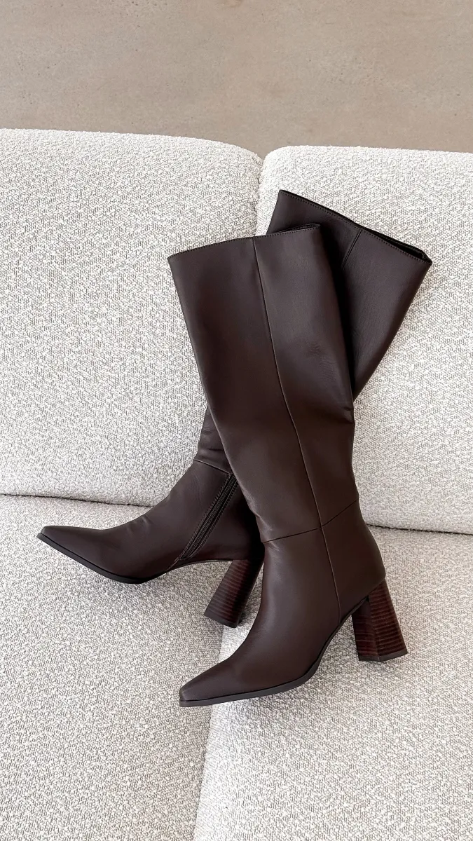 Vallia Boots - Chocolate | Parallel